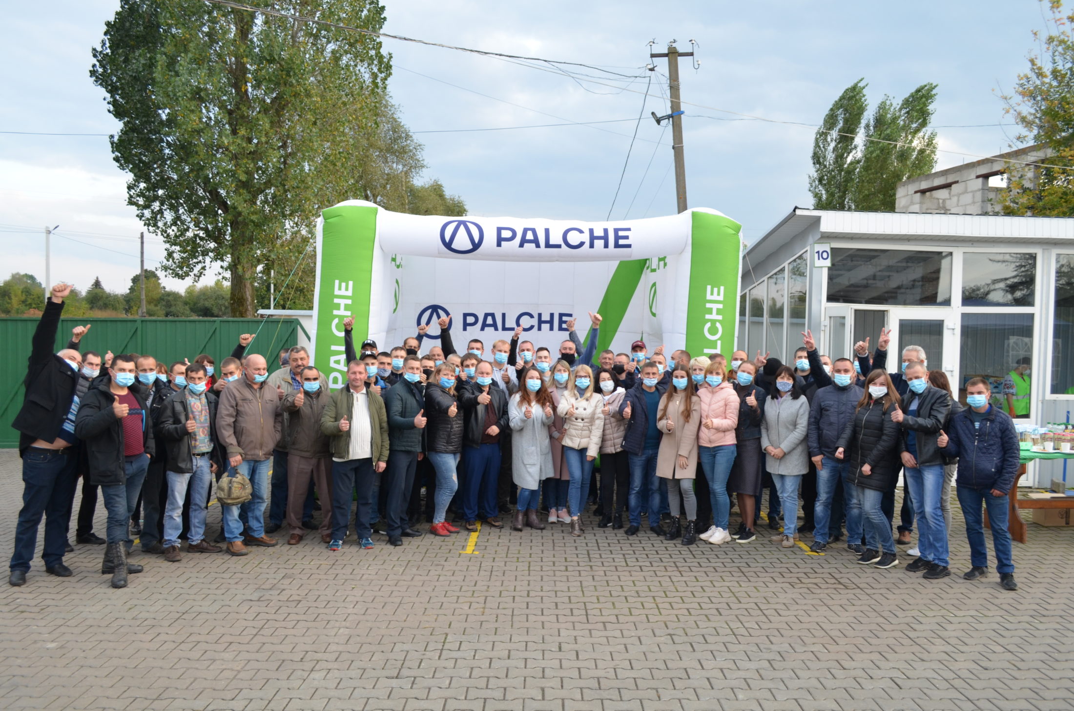 2 жовтня, на нашому підприємстві у с.Пальче відбулось святкування, з нагоди 18-тої річниці ...